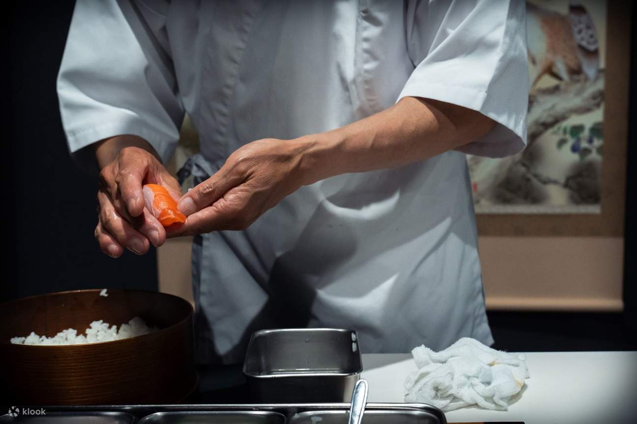 [One-day trip to Mount Fuji’s beautiful scenery] Japanese musical ...